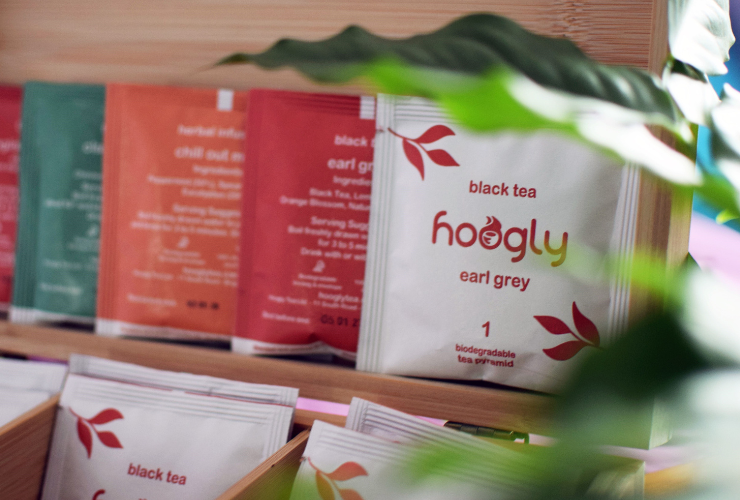 Parkside and Hoogly create compostable teabag envelope - FlexoTech