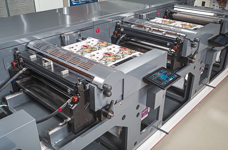 Benchmark Nilpeter press installed at TQL - FlexoTech